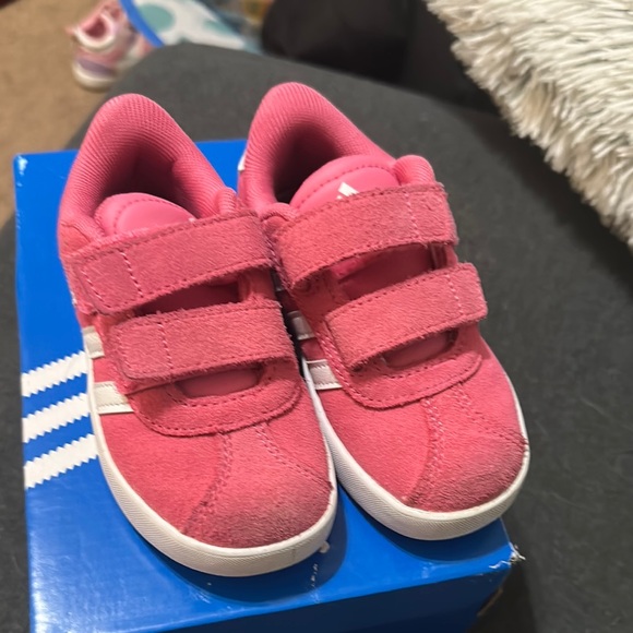 adidas | Shoes | Euc Adidas Pink Velcro Strap Sneakers | Poshmark
